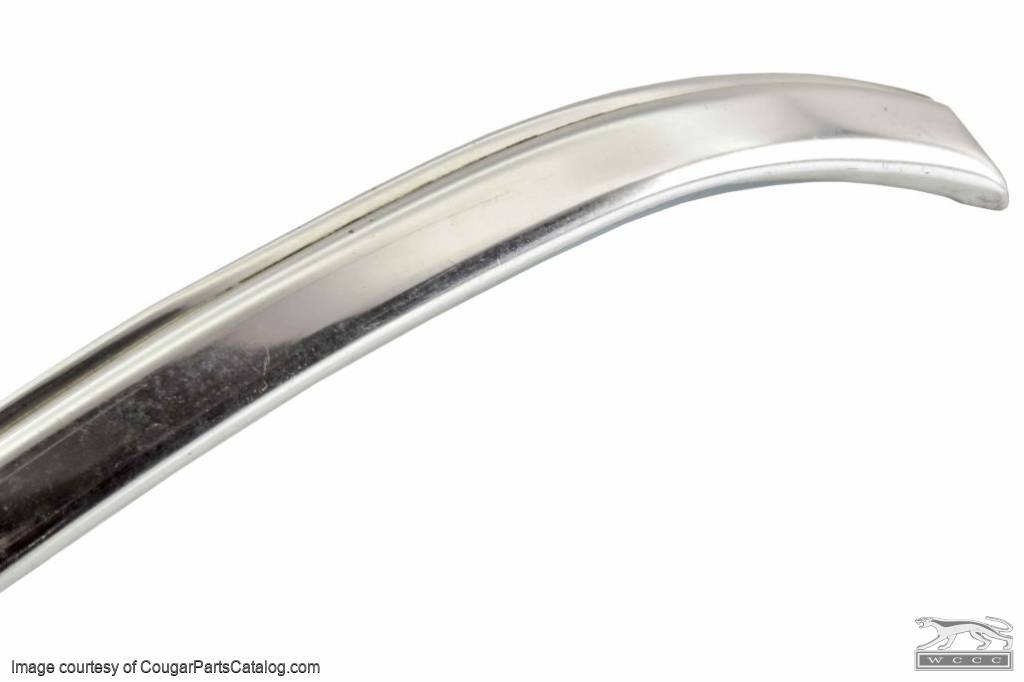 Moulding / Trim - Vinyl Top - HALF Top - Passenger Side - Used ~ 1971 ...