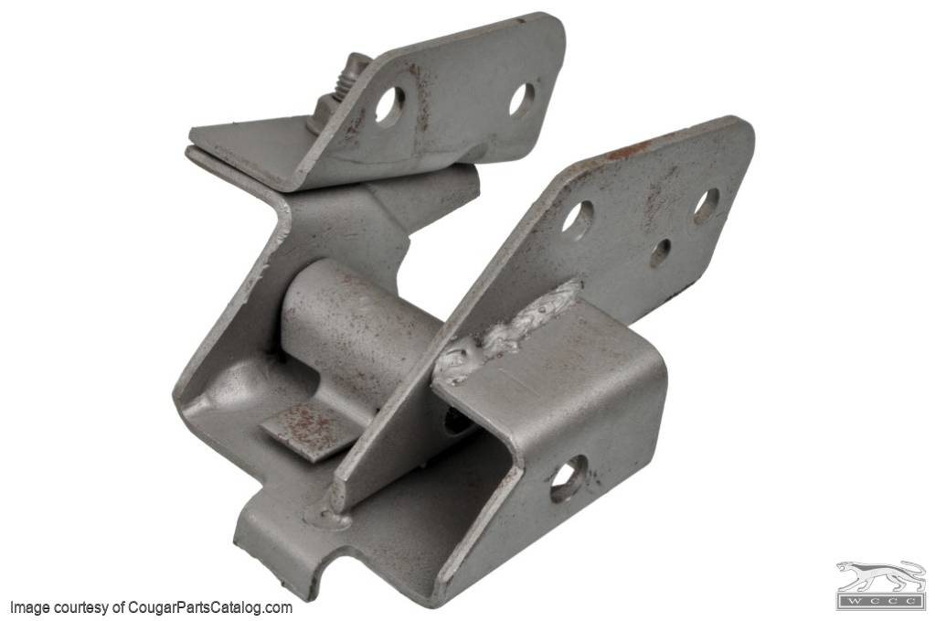 Engine Pedestal / Frame Bracket - 289 / 390 / 427 / 428 - PAIR - Used ...